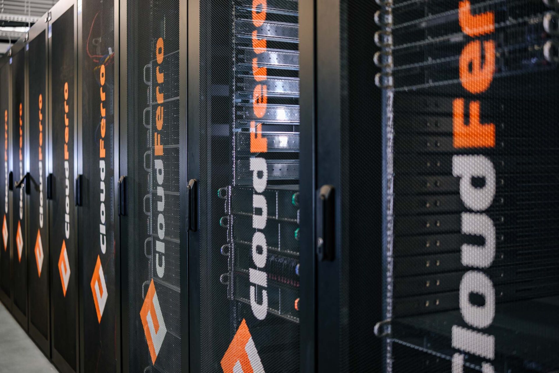 Spot Virtual Machines - low cost VMs | CloudFerro